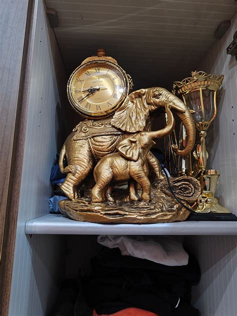 Продаётся статуэтка со слоном с часами 320 000 сум Иные предметы интерьера Ташкент на Olx