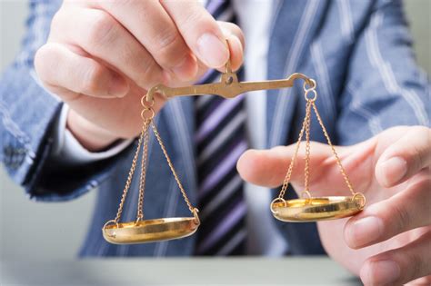 金の比重から純度がわかる自宅で調べる方法と純度別の買取価格を紹介 買取専門店大吉