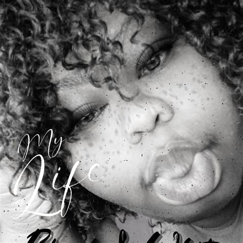 Ziauliani Streeter Added A New Photo Ziauliani Streeter