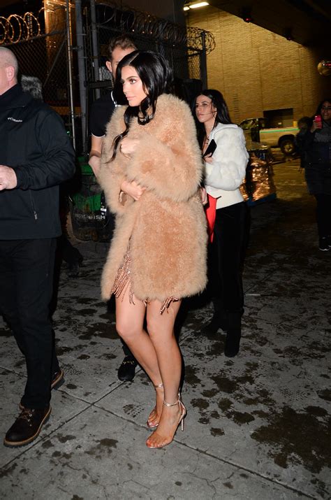 Kylie Jenner Sexy Shoes Ps Fashion