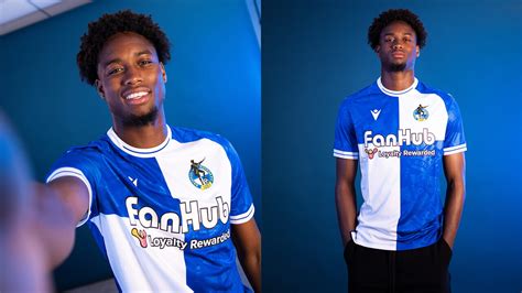 Bryant Bilongo Im Buzzing To See The Rovers Fans Again Bristol Rovers Fc