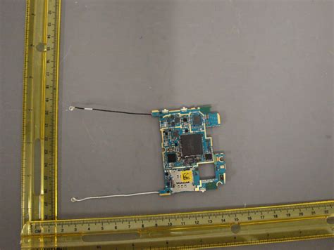 Fcc Or Lg Royally Screws Up Publishes Photos Of Next Nexus Phone Under Listing For Verizon G