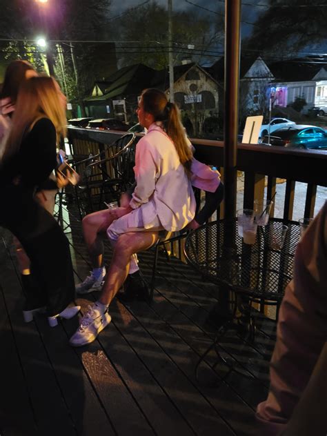 Shes Got Legs For Days Rconfusingperspective