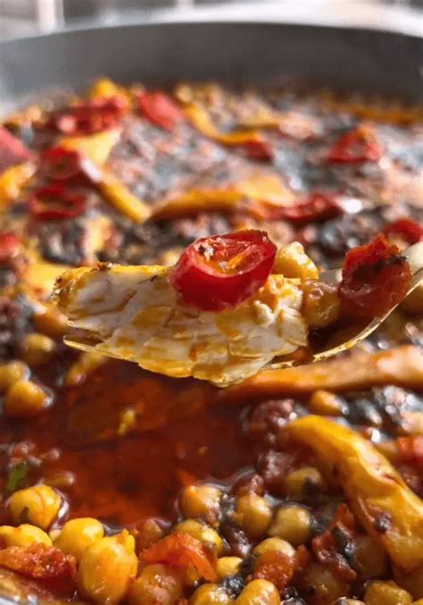 Baked Sea Bass Fillets With Chickpeas And Peppers Home Cooks World