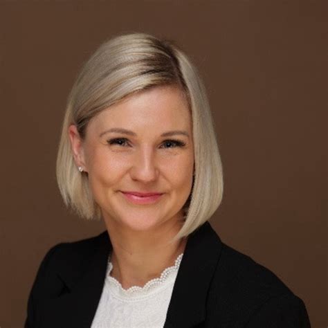 Janine Denecke Specialist Administration Services Fressnapf