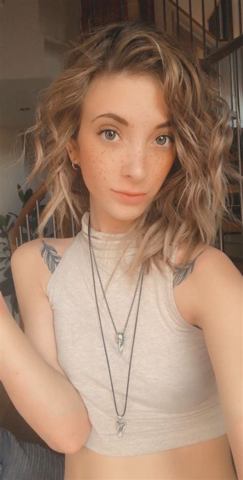 Jade Vow On Twitter You Match With Me On Tinder Whats The First