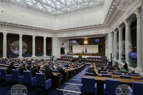 Депутатите удължиха работното си време в началото на днешното заседание до изчерпване на дневния