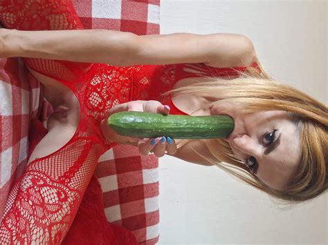 Playing With Cucumber 14 Pics Xhamster