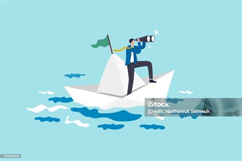 새로운 직업 기회를 찾는 탐험 미래를 볼 수 있는 쌍안경 성공에 대한 여정 방향 또는 지침을 찾는 사업가 사업가는 쌍안경을 통해 범선의 방향을 봅니다 최고 경영인에 대한