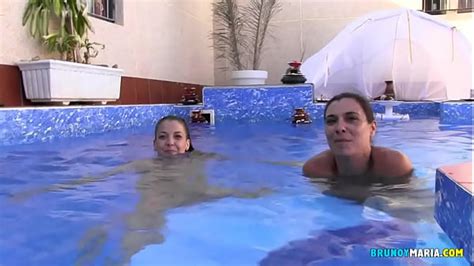 Real Mature Threesome Search