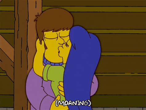 Homer Simpson Kiss  Find And Share On Giphy
