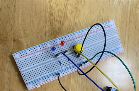 컴퓨터 아두이노와 40개의 작품들