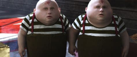 Alice In Wonderland Movie Review 2010 Roger Ebert