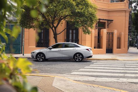 ახალი მე 7 თაობის ელანტრა 5000 ლარიანი ფასდაკლებით ჰიუნდაი ავტო