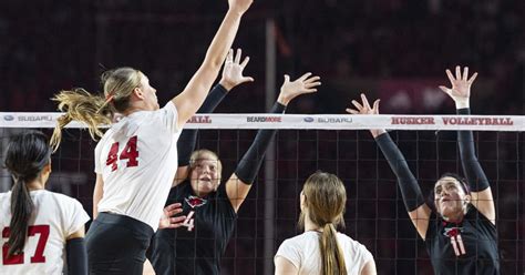 Maggie Mendelsons Day To Day As Nebraska Two Sport Athlete