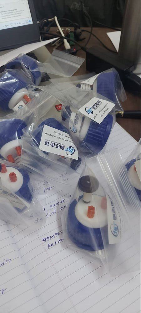 Hplc Solvent Bottle Safety Cap At ₹ 1200 Piece Hplc Accessories In Mumbai Id 27046354188