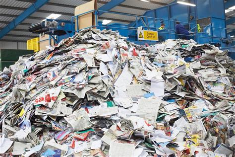 Rác thải công nghiệp là gì Hướng dẫn xử lý và phân loại rác