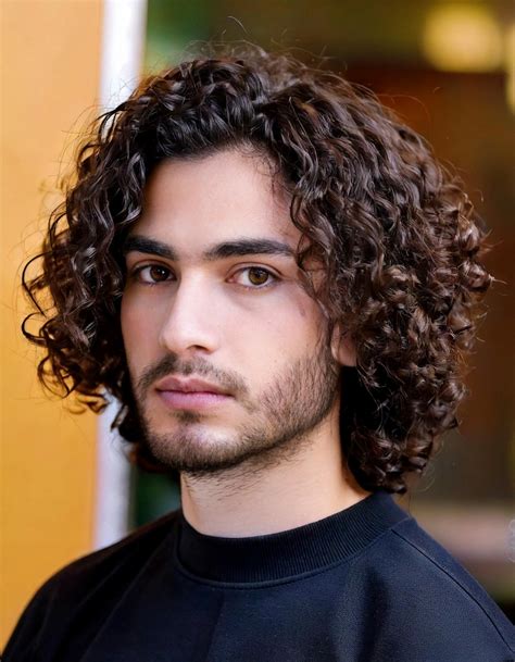 8 Must Try Side Swept Bangs With Layers For 2025 The Newlywed