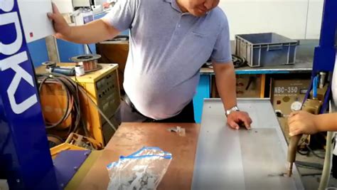铁板的焊接 广东普电