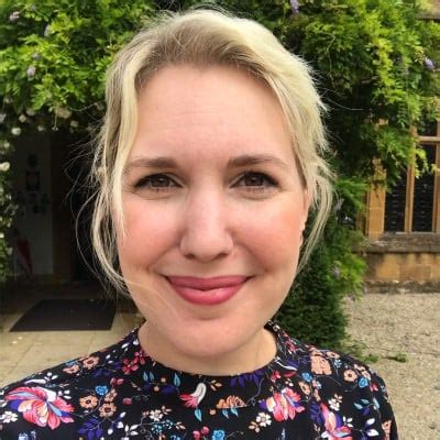 Lauren Sargent Thehrdirector
