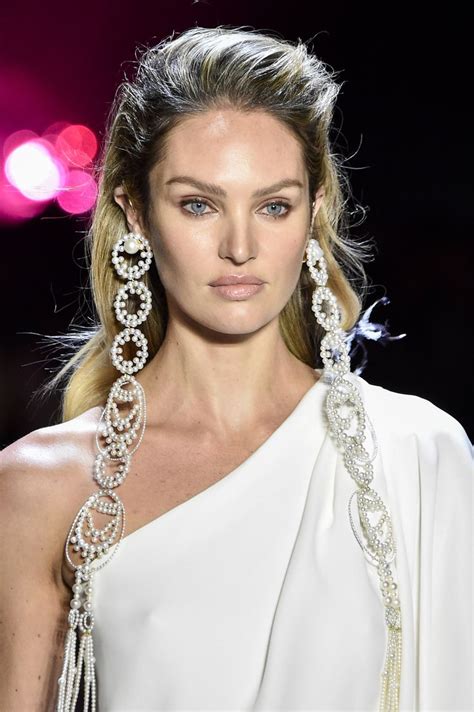 Fashion Week The Most Showstopping Jewelry Spotted On The Runways Jewelry Trends Big Jewelry