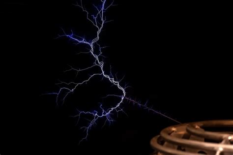 Premium Photo Tesla Coil Electrical Resonant Transformer Circuit High