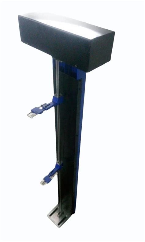 Manual Mild Steel Utm Extensometer Material Testing Machine At ₹ 95000