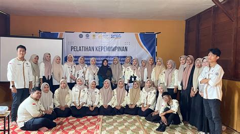 Pelatihan Kepemimpinan Mahasiswa Membentuk Jiwa Kepemimpinan Yang Berintegritas Dan