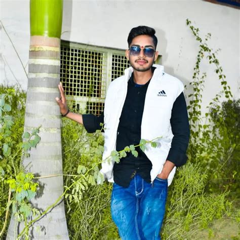 Ravindra Kushwaha (@smart_ravindra_418) • Threads, Say more