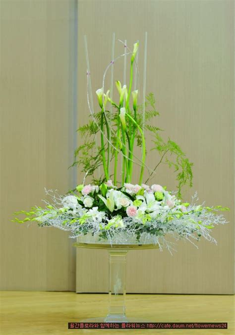 [월간플로라]신년 예배 성전꽃꽂이 In 2024 Large Flower Arrangements Flower Arrangements Floral
