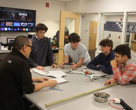 Students Propose Concept Designs In Drone Engineering Class