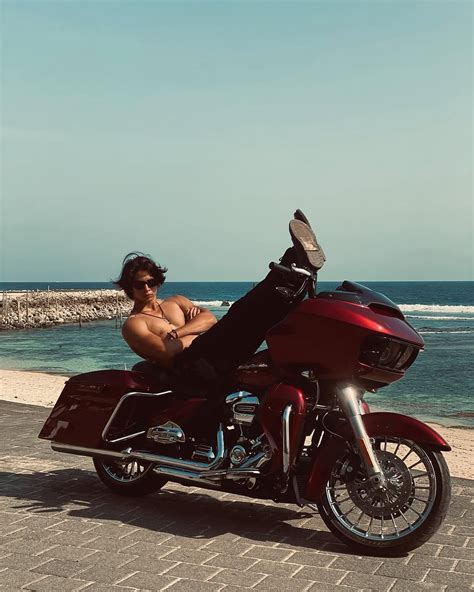 Profil Dan Agama Arya Mohan Bintang Series Viral Kini Main Di Duren Jatuh