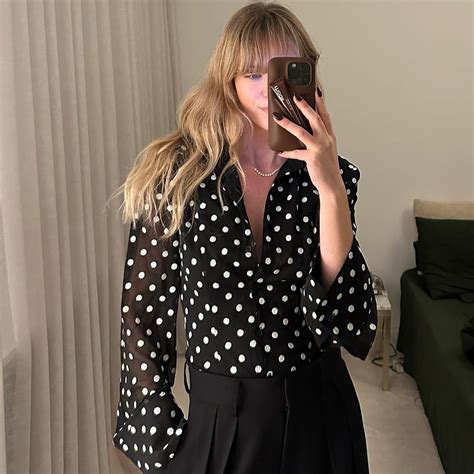 7 Dated Fashion Trends That Will Make A Comeback In 2025 According To