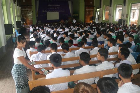 အမှတ် ၆ အခြေခံပညာအထက်တန်းကျောင်းတွင် မူးယစ်ဆေးဝါးအန္တရာယ်ဆိုင်ရာ