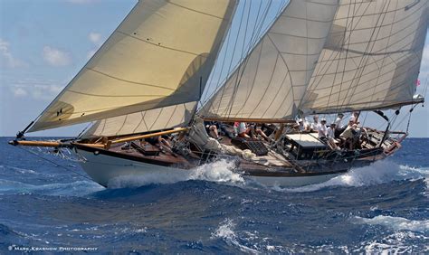 Yacht Listings