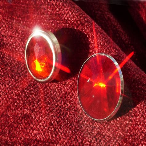 Single Gem Button Red Crystal Style 17mm Dia J A Milton