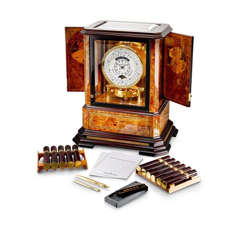 Atmos Du Millénaire Marqueterie Reference 5523101 A Marquetry Wood