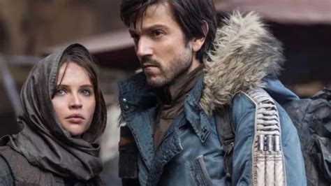 Parka Hooded Winter Jacket In Blue Worn By Cassian Andor Diego Luna
