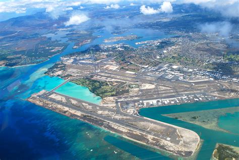 Honolulu Airport Flying Past Hololulu Airport On A Downwin Flickr