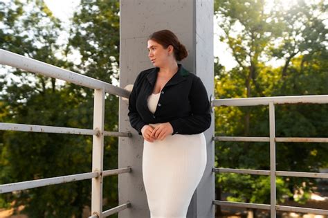 Free Photo Side View Woman Posing Outdoors