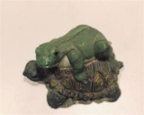 Vintage Weathered Garden Frog Box Turtle Statue Resin Garden Etsy