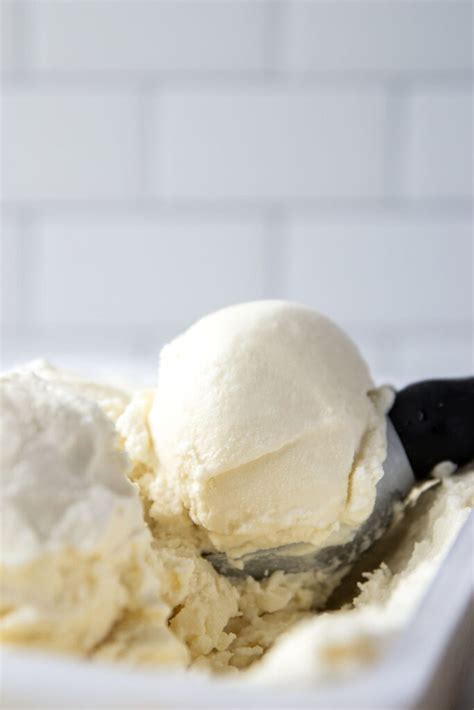 Homemade Vanilla Ice Cream
