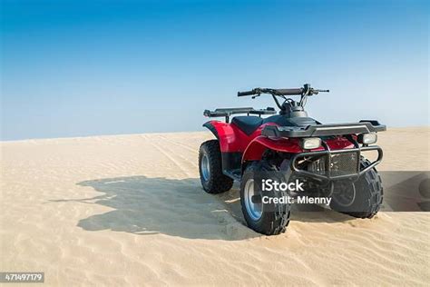 Atv 4 륜 오토바이 샌드 버기 있는 사막 4륜 오토바이에 대한 스톡 사진 및 기타 이미지 4륜 오토바이 오프로드 자동차 사막 Istock