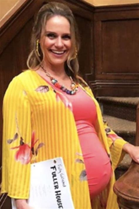 Andrea Barber Kimmy Gibbler Wearing Our Moonbump Pregnancy Bumps In