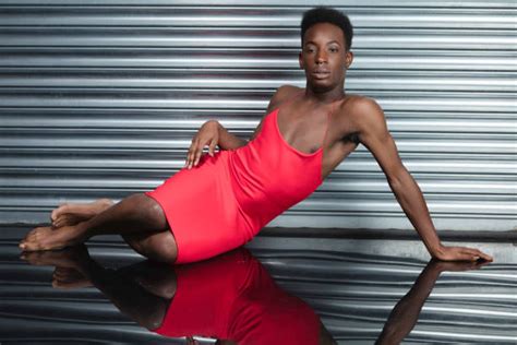 640 Black Transvestite Photos Taleaux Et Images Libre De Droits Istock
