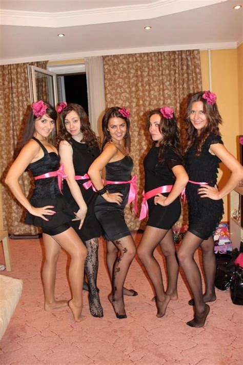 Pin By Dan H On Pantyhose Leggs Pantyhose Legs Pantyhose Feet Legs