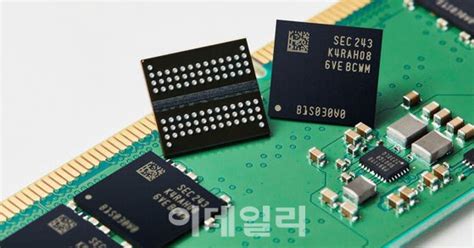 올 하반기 D램 세대교체 본격화ddr5·hbm에 힘주는 삼성·sk