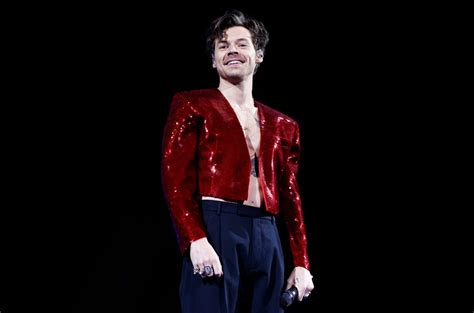 Harry Styles Ends Love On Tour With New Instrumental Song In Italy