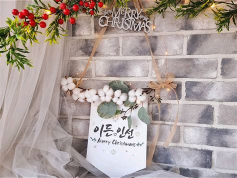 크리스마스장식을 심플하고 매력적인 미니배너로 해보세요 원하는 문구로 변경이 가능해서 우리집만의 크리스마스장식을 만들 수 있어요 ️ 따뜻한 느낌의 목화가랜드와 잘 어울리는