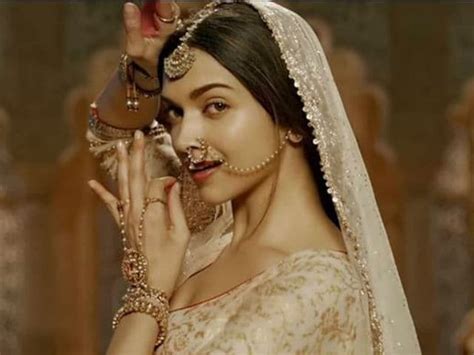 Padmavati Deepika Padukone Puts Shoot On Hold Heres Why
